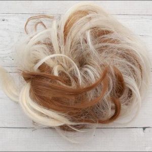 Accessories | Nwt Blonde Whighlights Synthetic Hair Messy Bun | Poshmark